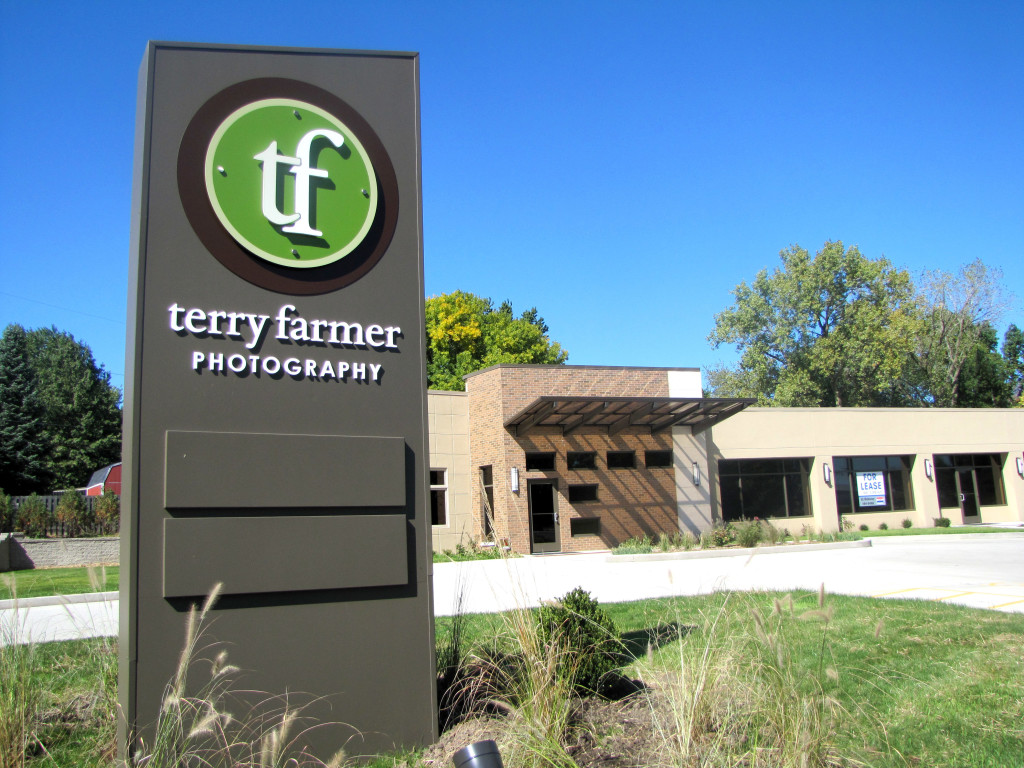 Terry Farmer Photography Monument Sign - Ace Sign Co