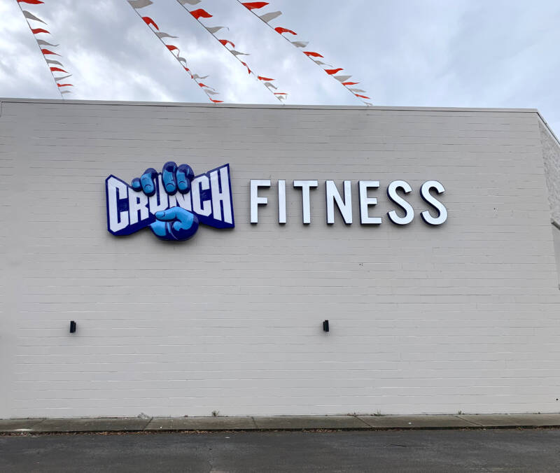 Crunch Fitness :: National Sign Program - Ace Sign Co