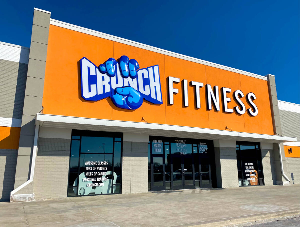 Crunch Fitness :: National Sign Program - Ace Sign Co