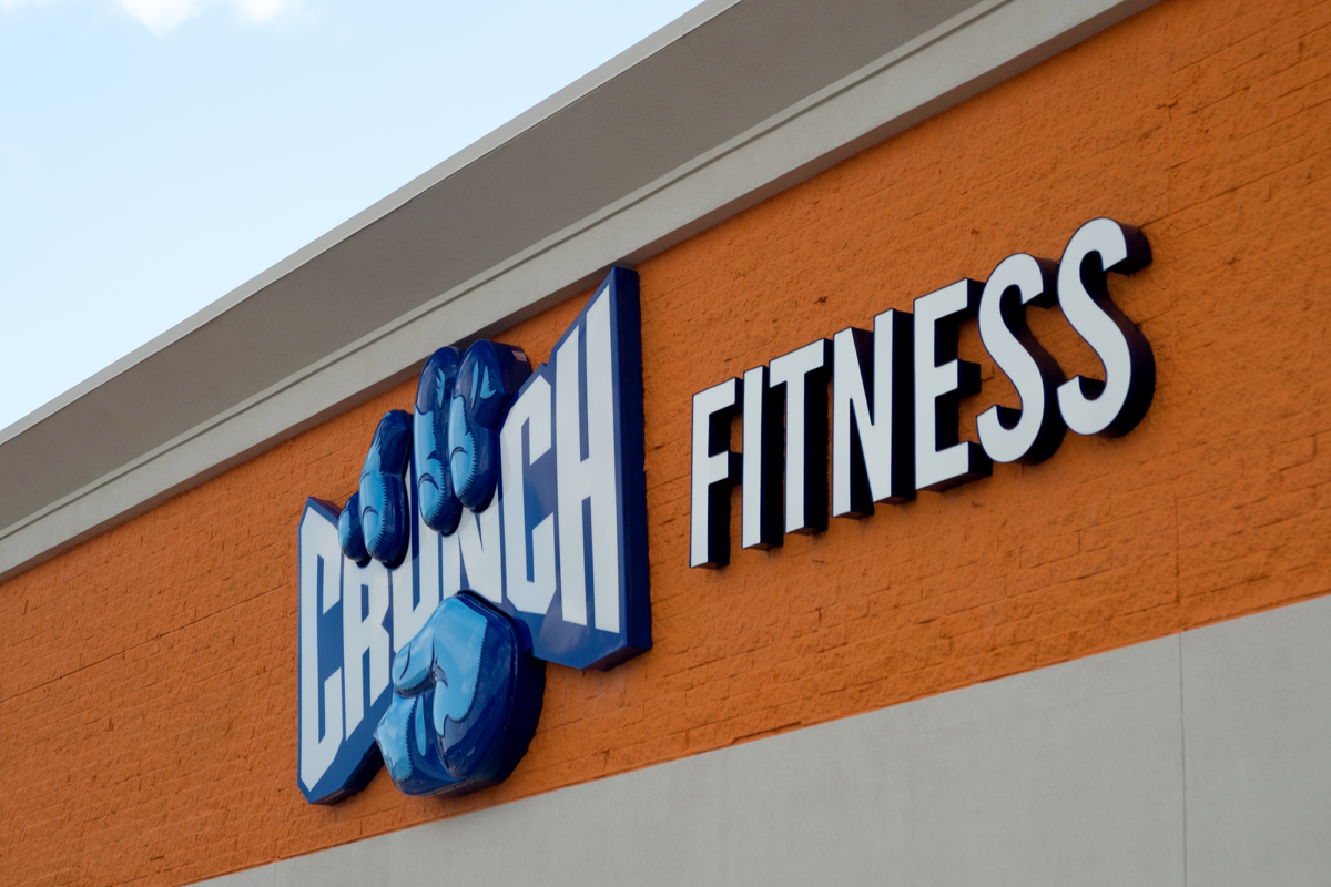 Crunch Fitness :: National Sign Program - Ace Sign Co