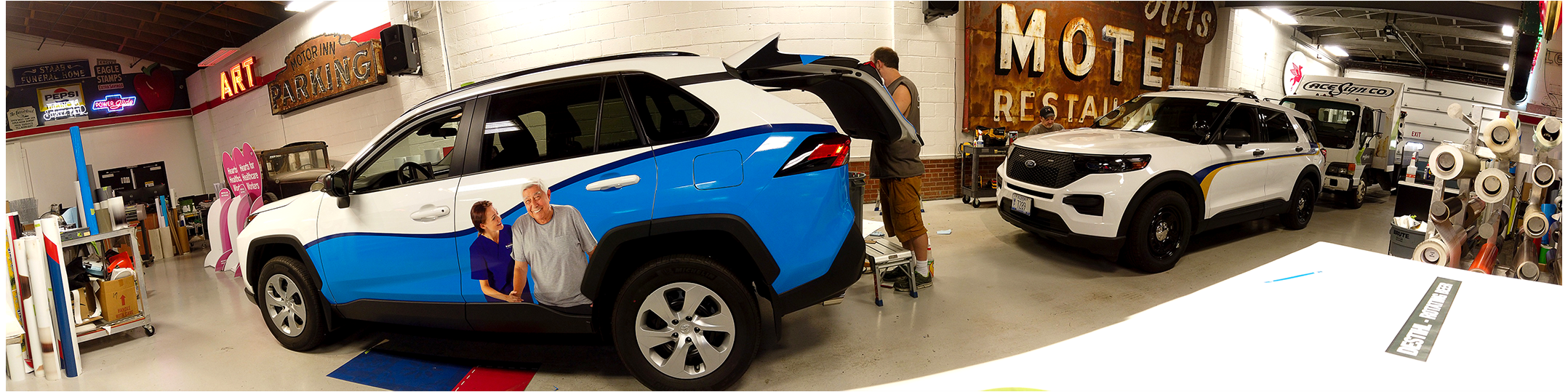 Vinyl Installation - Ace Sign Co