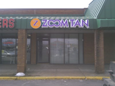 Zoom Tan :: National Sign Program - Ace Sign Co