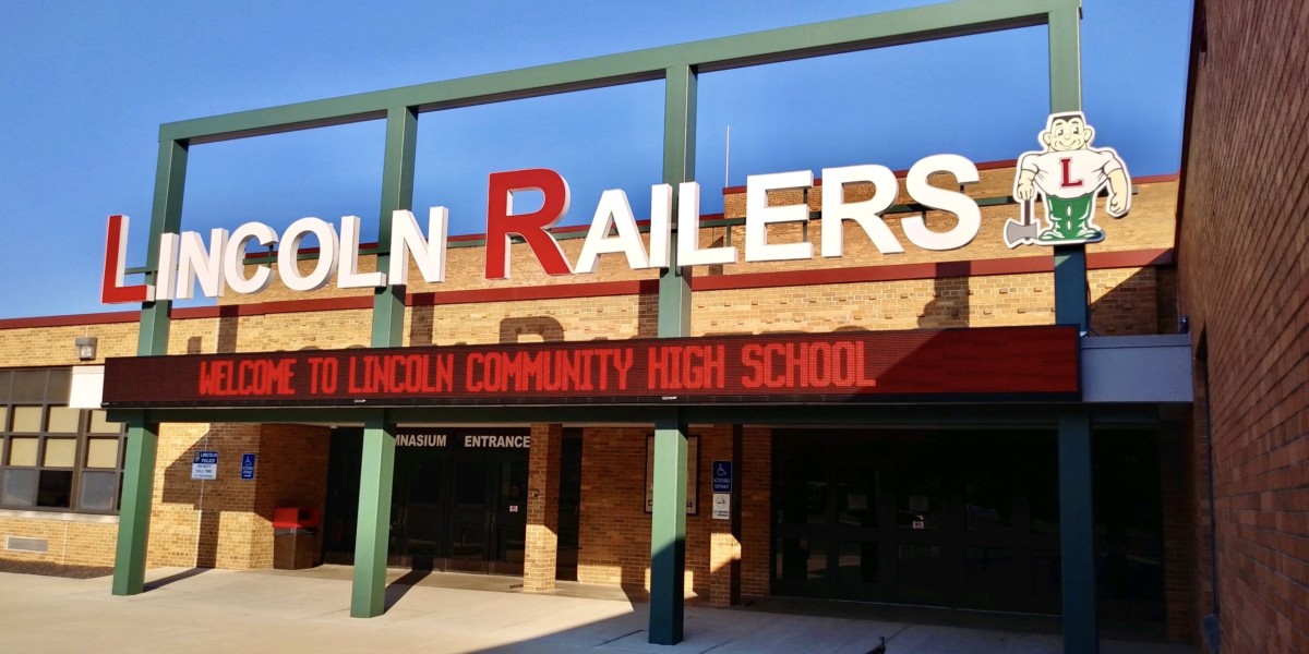 Lincoln High School Entry Way EMC - Ace Sign Co