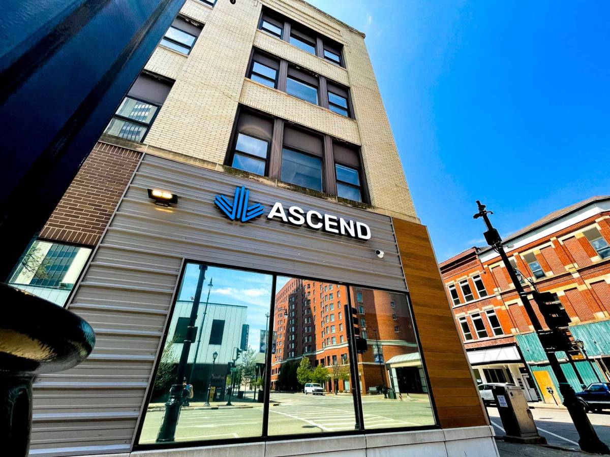 Ascend :: National Signage Program - Ace Sign Co