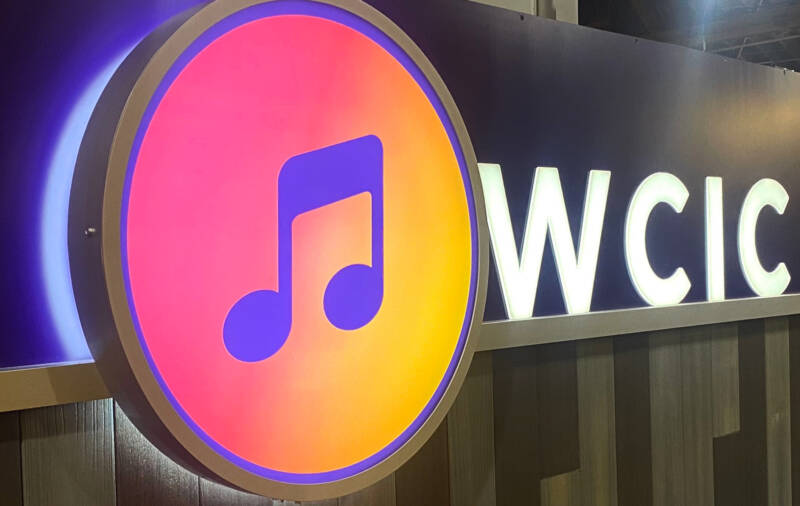 WCIC FM - Ace Sign Co